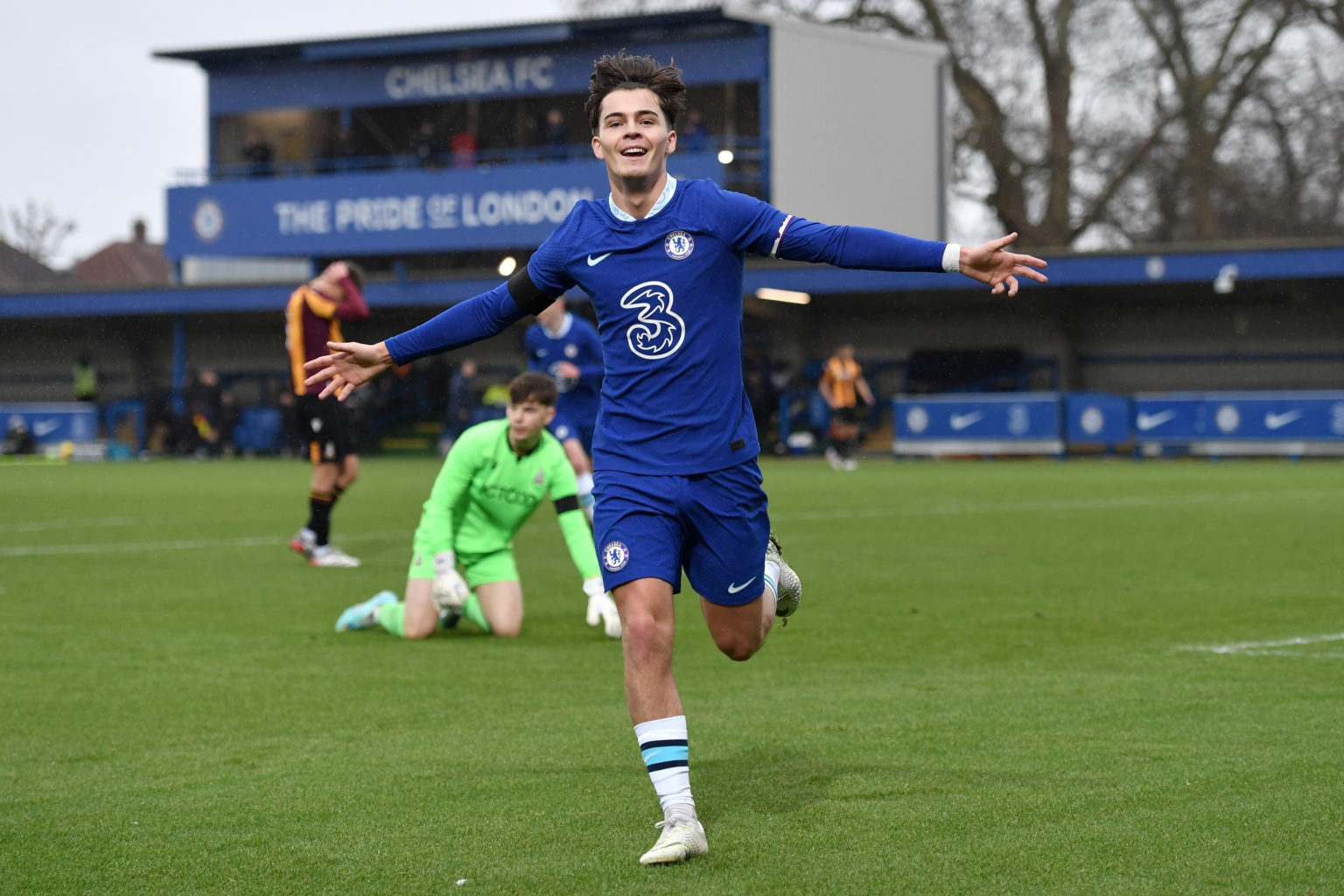 17-year-old Chelsea prospect pictured in first-team training this week