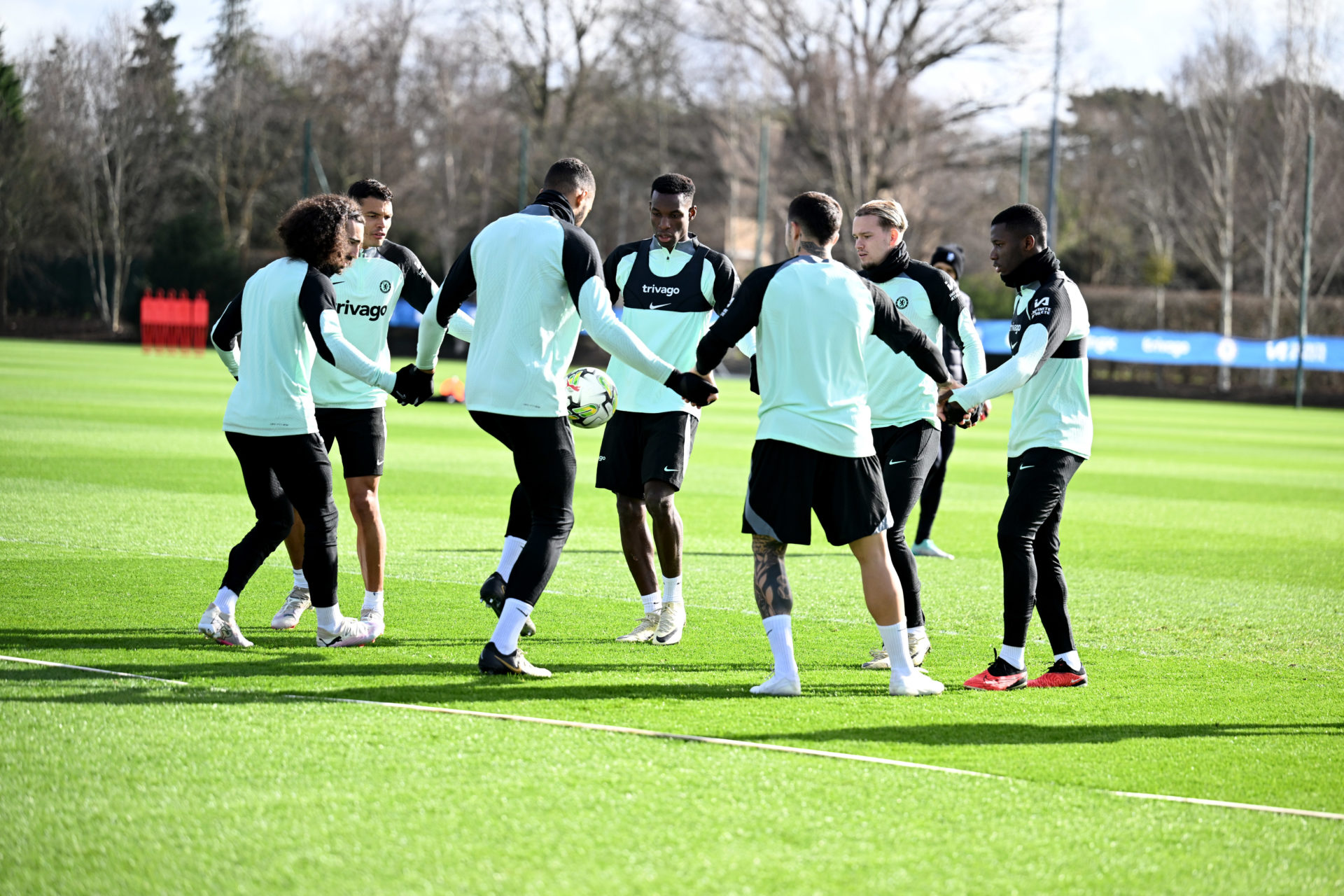 £60m Chelsea player is happy at Stamford Bridge, but club now view him ...