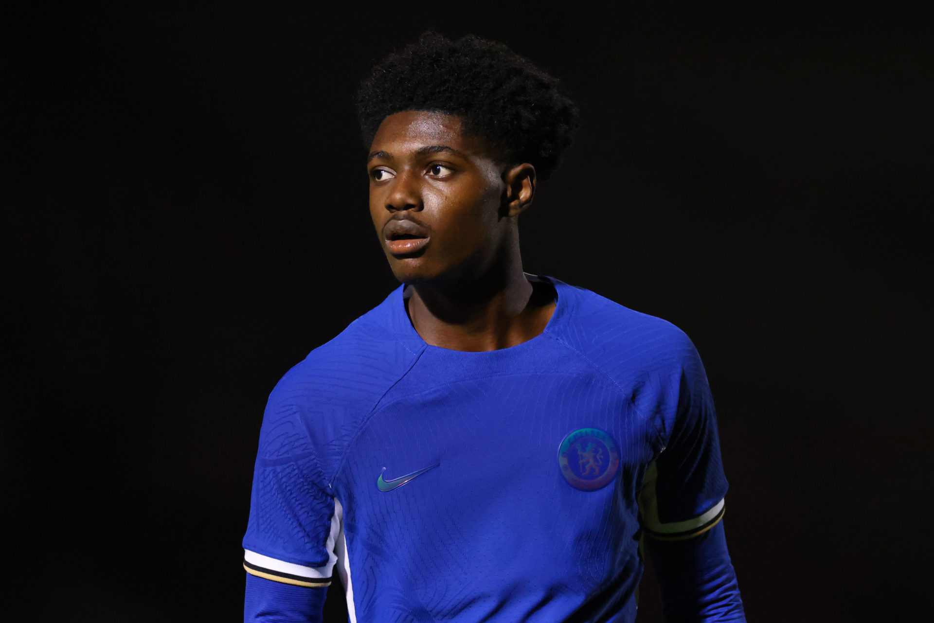 Chelsea are still discussing a new deal for midfield prospect, outcome ...