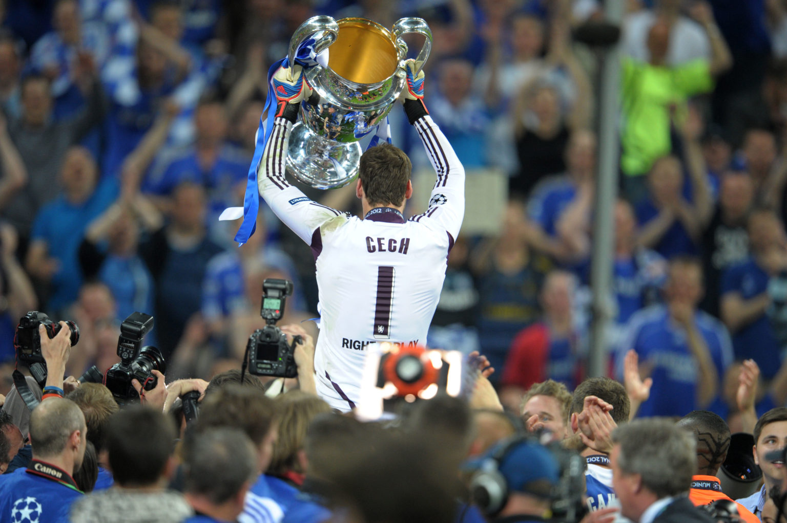 Peter Crouch picks Chelsea legend in five-a-side team of his best ever ...