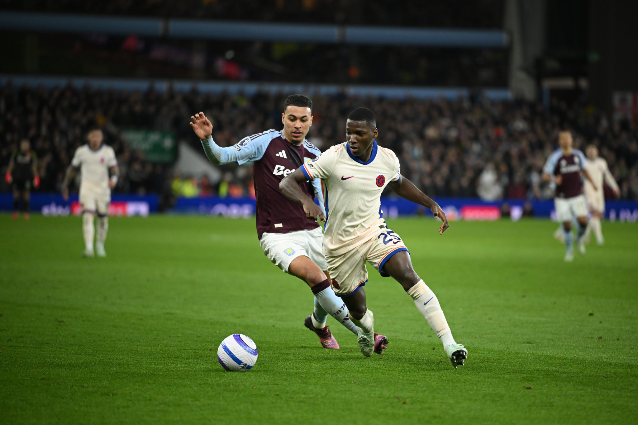What sources close to Morgan Rogers are saying about Chelsea's interest ...
