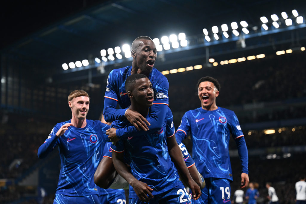 Potential disaster for Chelsea as key player spotted limping down the ...