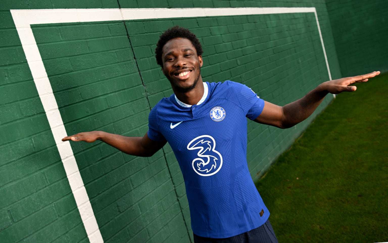 Chelsea manage to agree a late loan exit but it now faces 'anxious wait ...