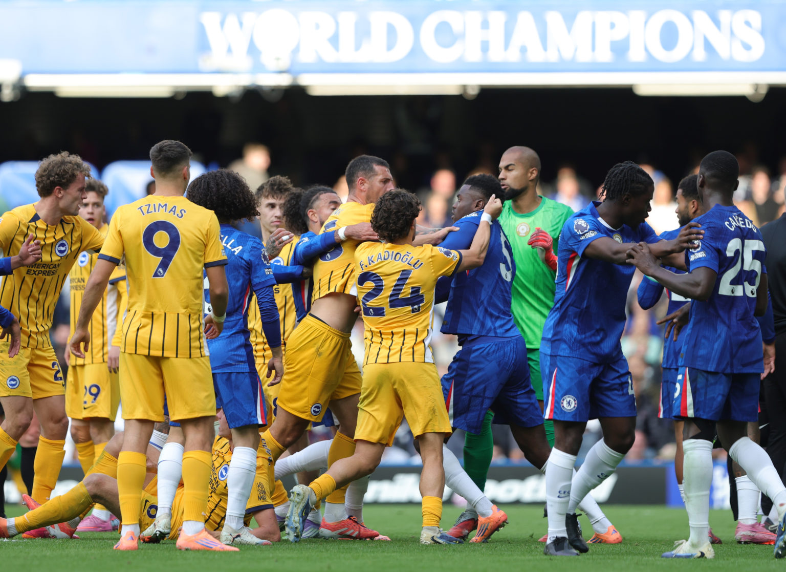 Jason Cundy reacts to Chelsea 'disaster' as they lose 3-1 against Brighton