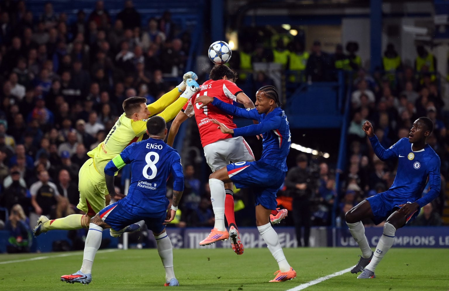 Mario Melchiot gives Chelsea player a stern warning after what he's ...
