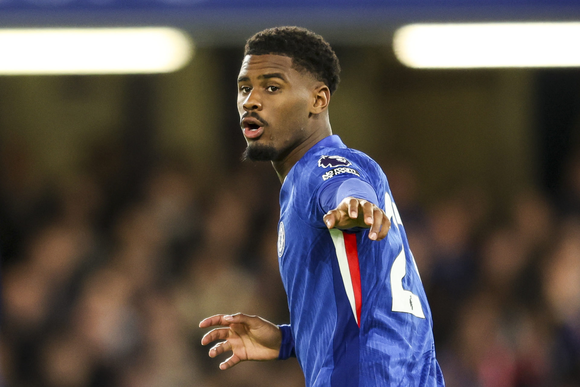 Chelsea ready to repeat Jorrel Hato trick to sign versatile Ajax youngster