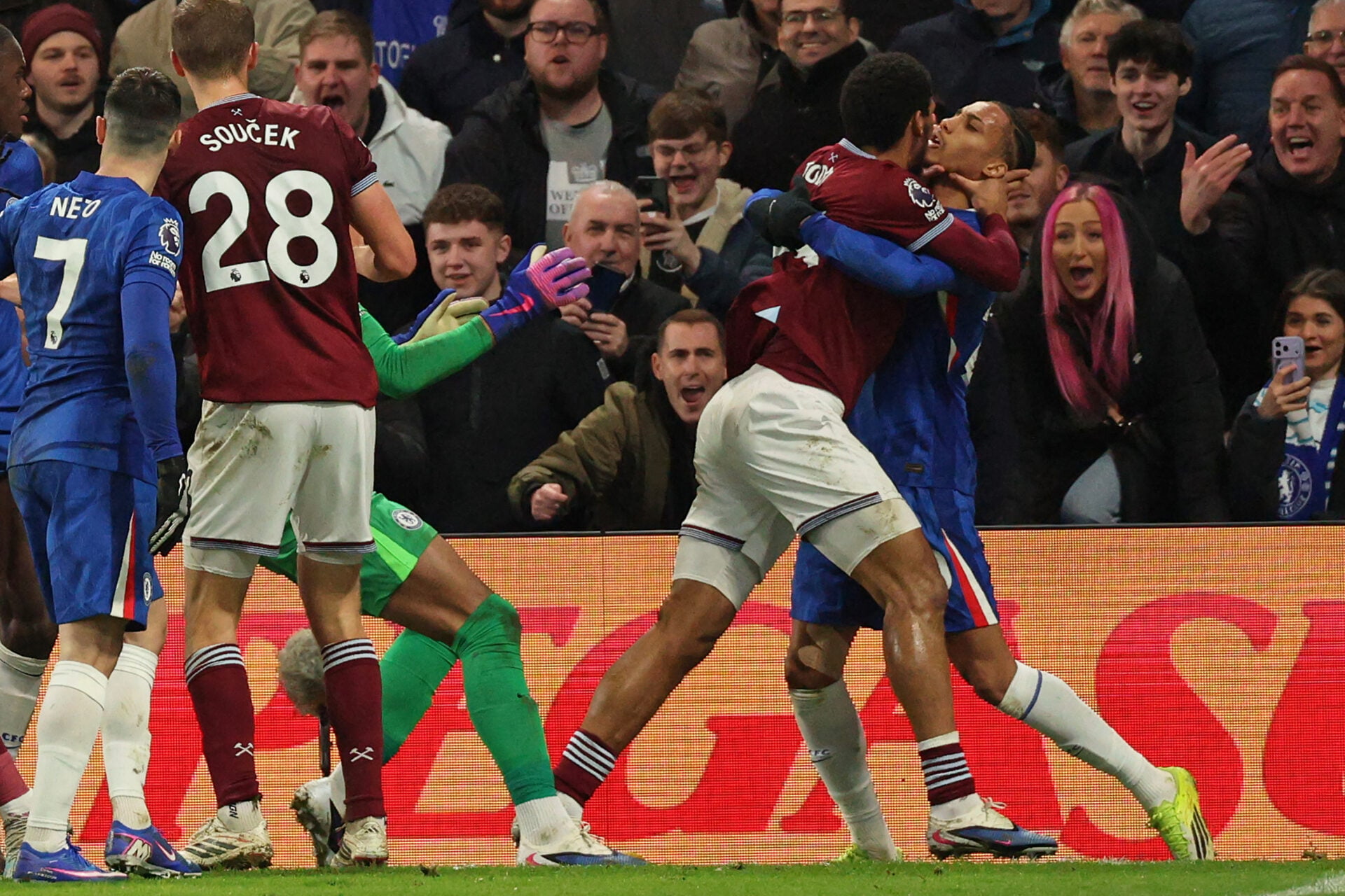 Jean-Clair Todibo releases statement after his red card against Chelsea