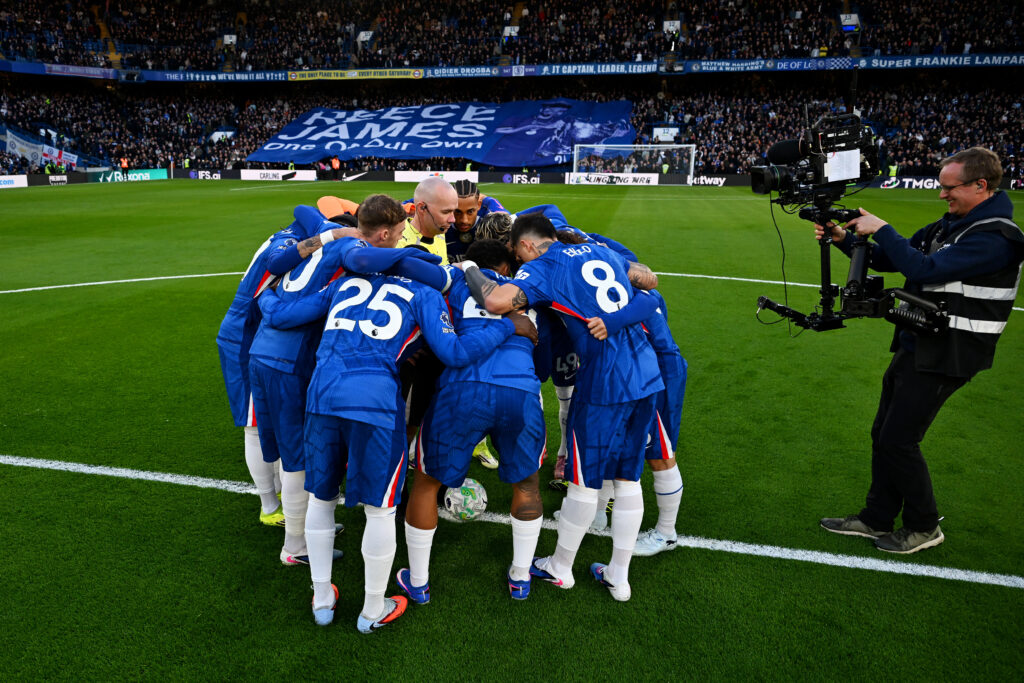 Gary Neville tells Chelsea players they won't trick fans with team huddle